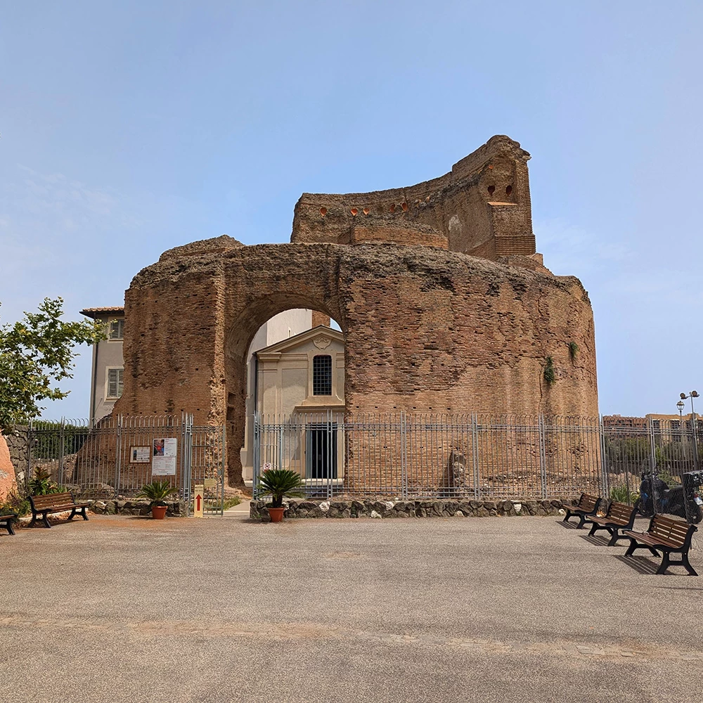Mausoleum | Mausoleo di Sant'Elena - Catacombe dei Santi Marcellino e ...